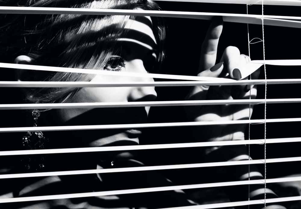 Netflix’s “The Woman in the Window” is the Intrigue You Need this ...